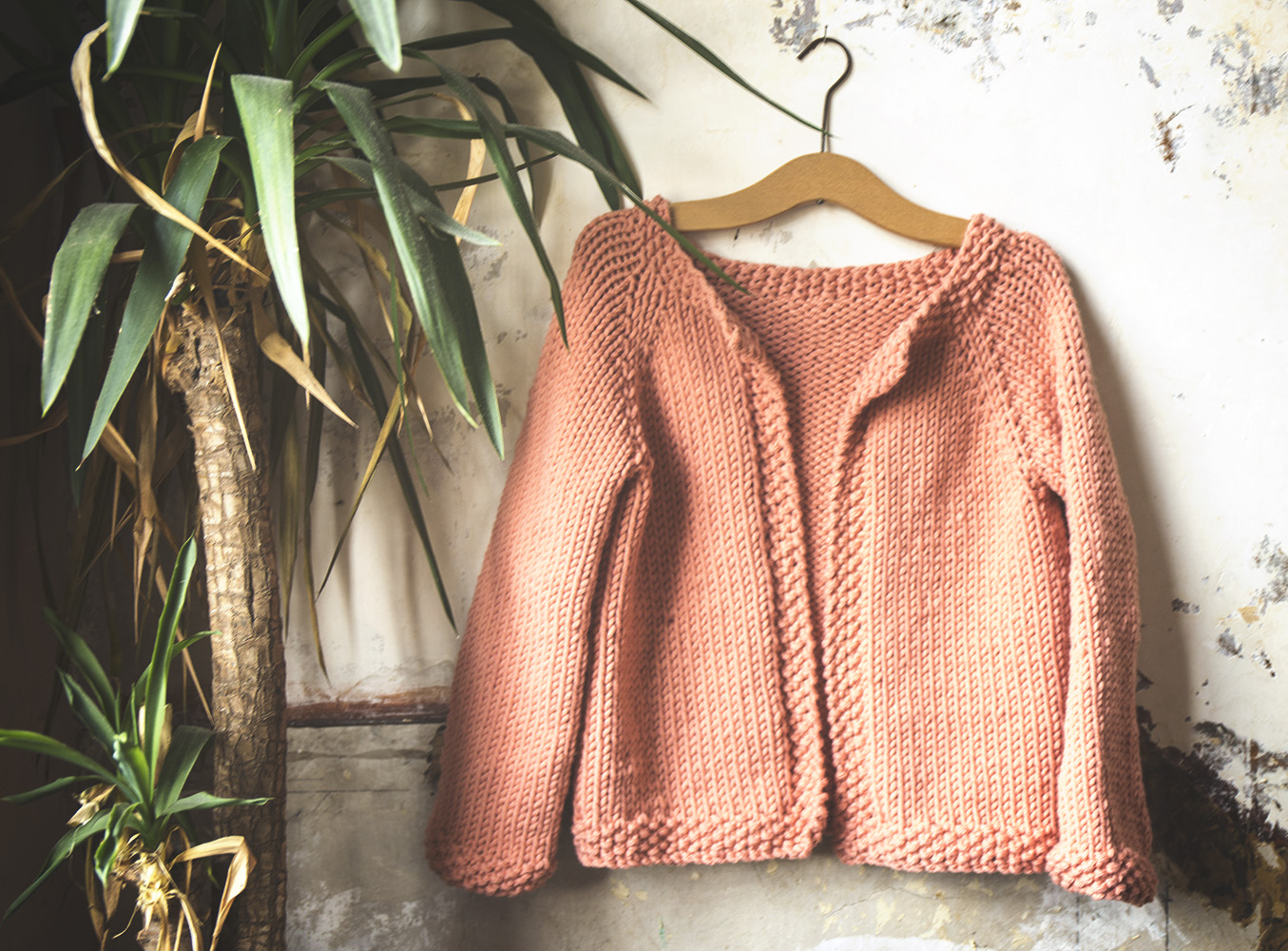 Boxy Vintage Style Cardigan and bonus cropped cardi – Alice in Knittingland